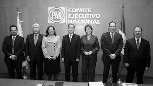 El Universal - Nación - Panistas hacen pacto de no agresión