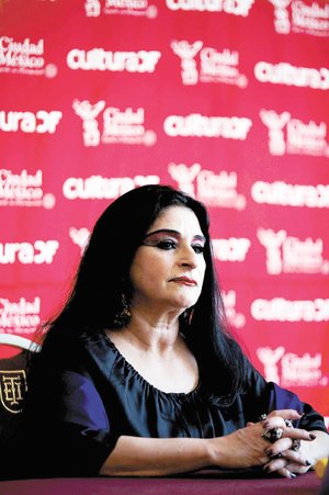 El Universal - Espectáculos - Astrid Hadad lleva al teatro de cabaret ...