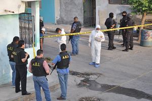 El Universal - Los Estados - Ola de violencia deja siete muertos en NL