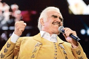 El Universal - Espectáculos - Chente calló... pero volverá en cd