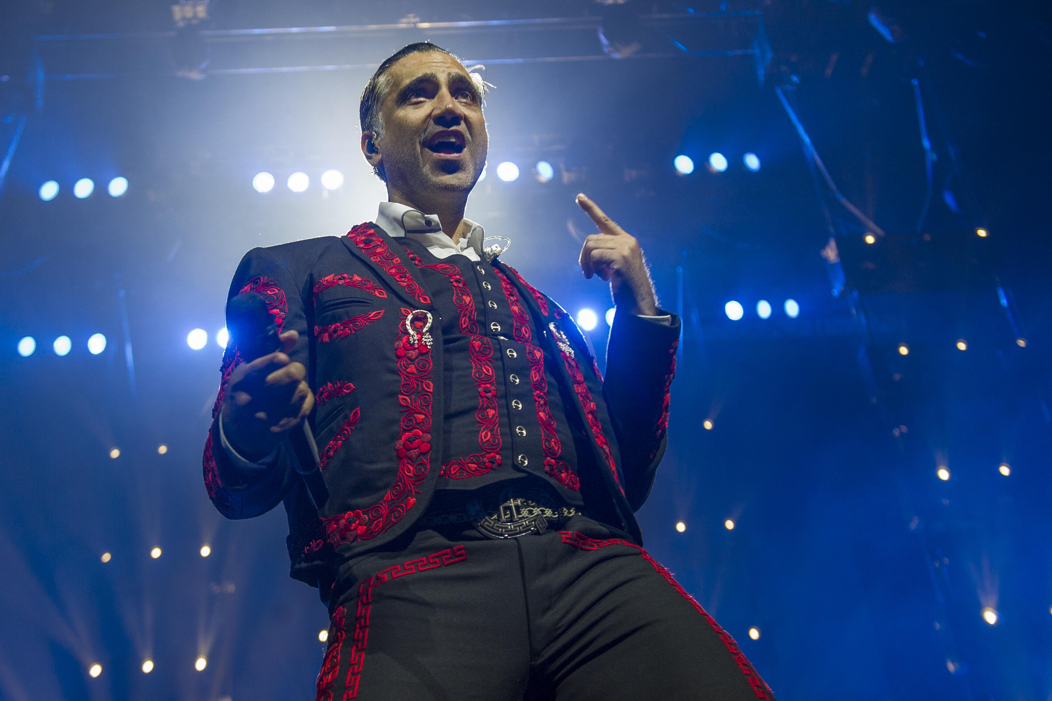 El Universal - Espectáculos - El Potrillo se confiesa en concierto